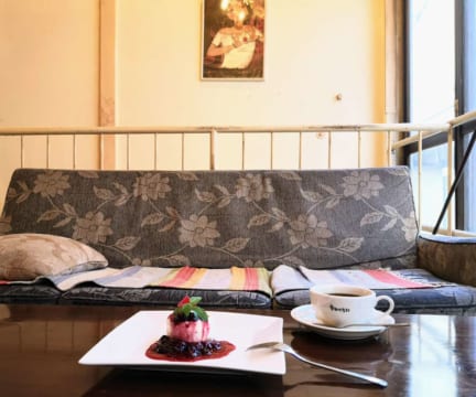【渋谷おすすめカフェ】大人な隠れ家「宇田川カフェ suite」の人気ケーキTOP3 | TABIZINE～人生に旅心を～
