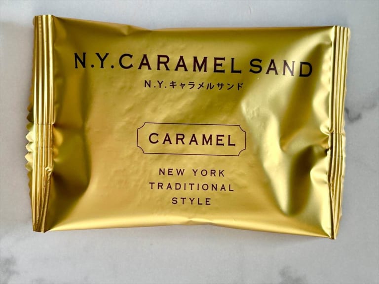 【NYキャラメルサンドはどこで買える？公式通販は？】東京駅や羽田空港限定商品は今もあるの？ | TABIZINE～人生に旅心を～