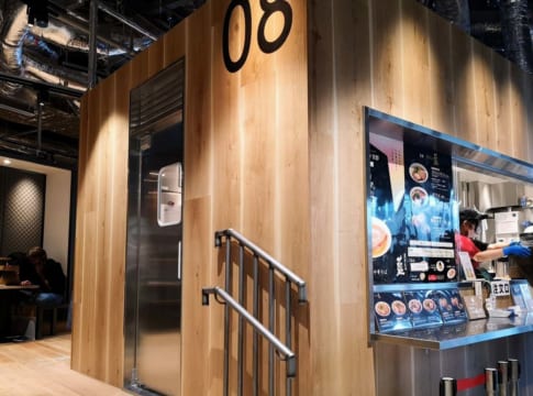 【東京ミッドタウン八重洲のフードコート「ヤエパブ」】穴場でおしゃれすぎる！待ち合わせや立ち飲みもOK | TABIZINE～人生に旅心を～