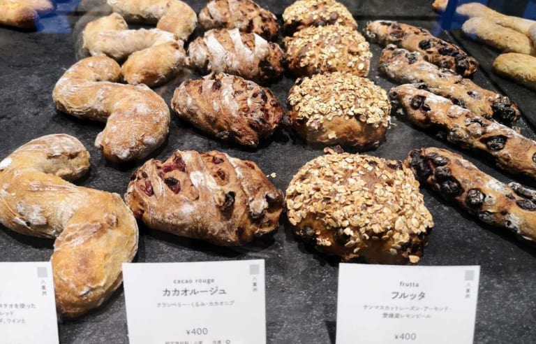 【東京駅ランチ実食TOP10】おしゃれ・安い！・ゆっくりできる・ひとりでもOK・個室ありなど33選も | TABIZINE～人生に旅心を～