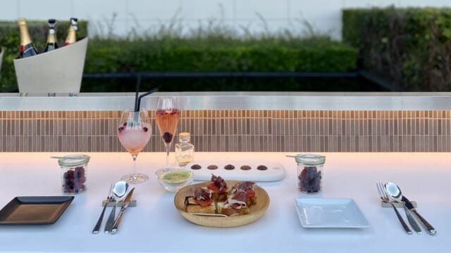 【銀座】「シャネル」のルーフトップバーがおしゃれすぎる！カクテルとフードで贅沢な時間を堪能 | TABIZINE～人生に旅心を～