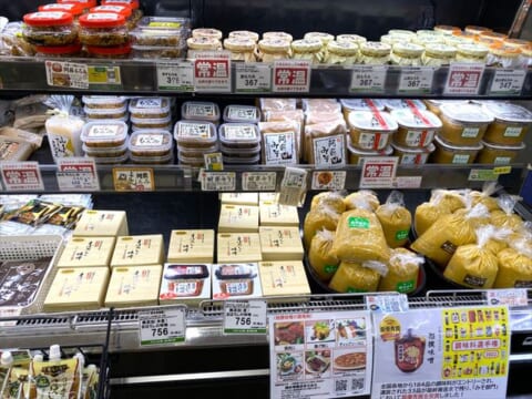 【熊本県 道の駅 大津】熊本土産はここで！充実の品ぞろえ＆試食ありがうれしすぎる | TABIZINE～人生に旅心を～