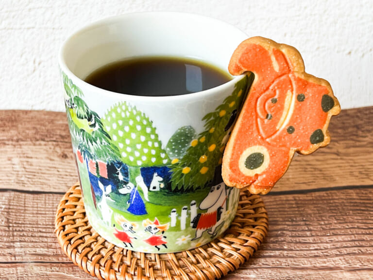 【今買うべき映え土産】赤べこがカップにぶらさがる！福島県「べこカップ」 | TABIZINE～人生に旅心を～