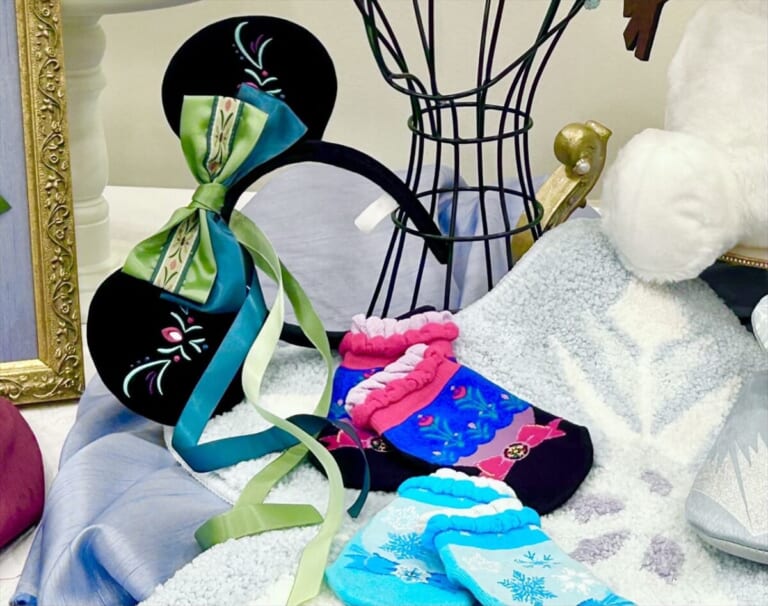 【東京ディズニーシー】ファンタジースプリングス新作グッズ55選！お菓子や可愛いカチューシャも！ | TABIZINE～人生に旅心を～