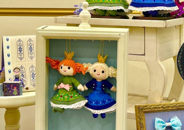 【東京ディズニーシー】ファンタジースプリングス新作グッズ55選！お菓子や可愛いカチューシャも！ | TABIZINE～人生に旅心を～