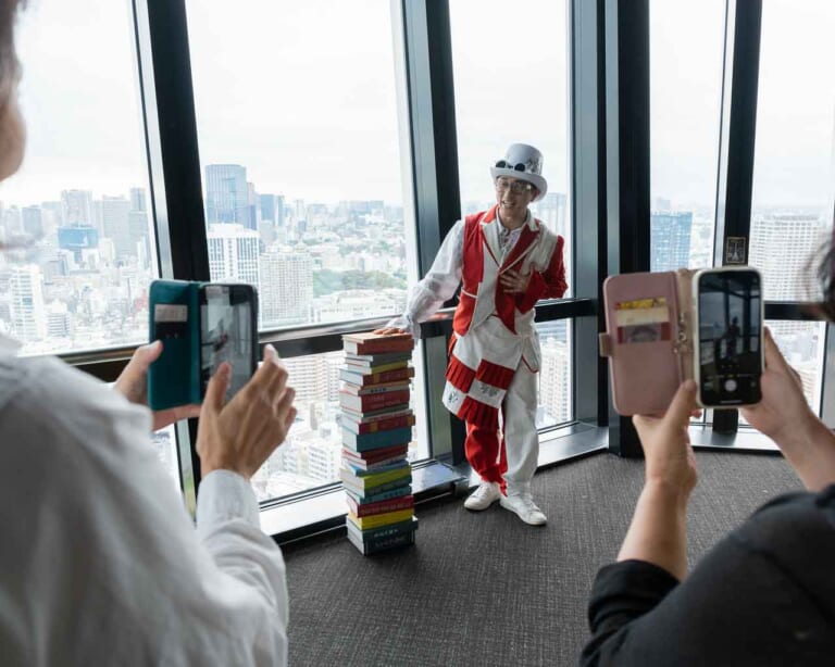 【東京タワー1日70名限定の新プレミアム展望ツアーとは？】「TOKYO DIAMOND TOUR」はかなりラグジュアリーだった ...