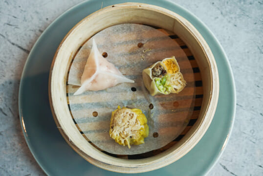 【台湾・台北101の天空ビュッフェ】絶景と味わう高級台湾グルメ×世界の珍味「饗 A Joy」が愛される理由 | TABIZINE～人生に旅心を～