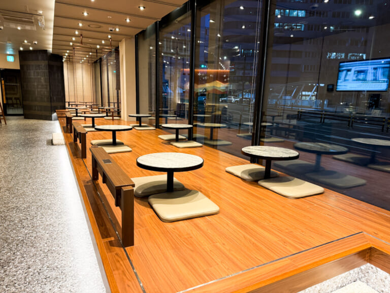 【世界のスタバのぞいてみない？】限定グッズから驚きのメニューまで31選 | TABIZINE～人生に旅心を～