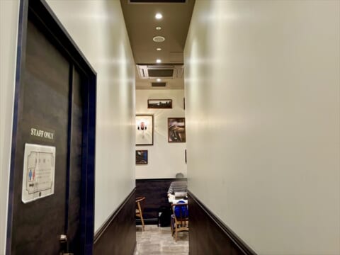 【まるで海外のようなタリーズコーヒー！】歴史的建物内にあるおしゃれ空間を満喫｜タリーズコーヒー 日本大通り店 | TABIZINE～人生に旅心を～