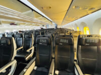 【ZIPAIR Tokyo 搭乗ルポ】話題の長距離LCCのフライトの快適さやサービスについて徹底解説！ | TABIZINE～人生に旅心を～