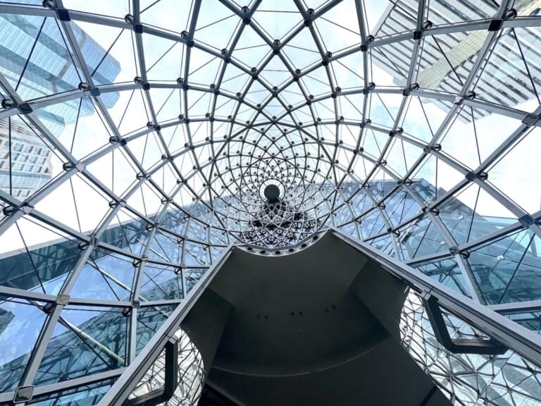 【世界のスタバのぞいてみない？】限定グッズから驚きのメニューまで31選 | TABIZINE～人生に旅心を～